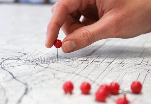 Isochrone map : drawing and analyzing isochrones